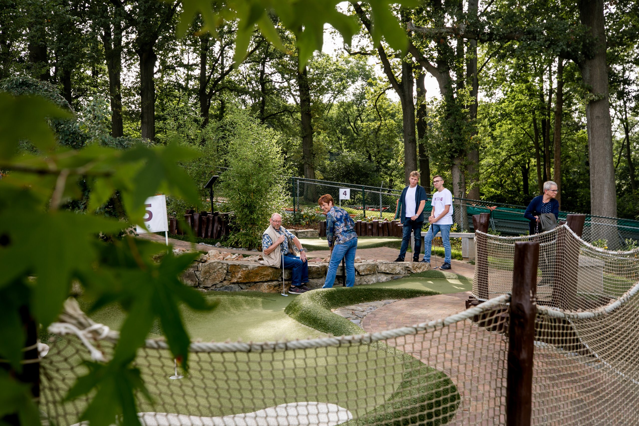De leukste groepsactiviteiten in Limburg - Attractiepark Kabelbaan ...